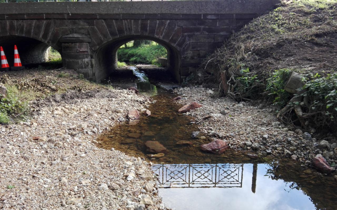 Le ruisseau de la Mazure retrouve sa continuité écologique (28) – aquagir