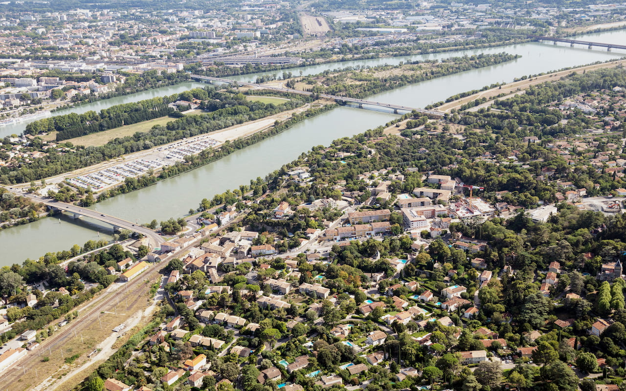 Grand Avignon (84) sécurise l’île Piot face aux crues du Rhône – aquagir